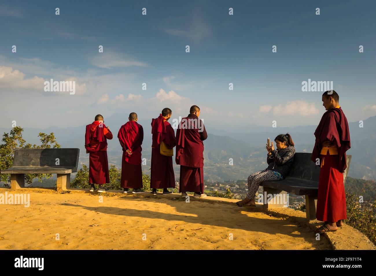Buddhist women kora hi-res stock photography and images - Alamy