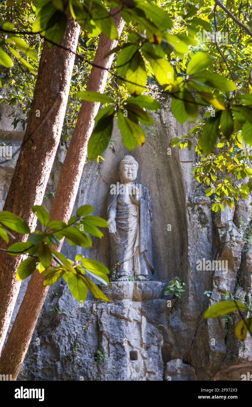 Linyin temple hi-res stock photography and images - Alamy