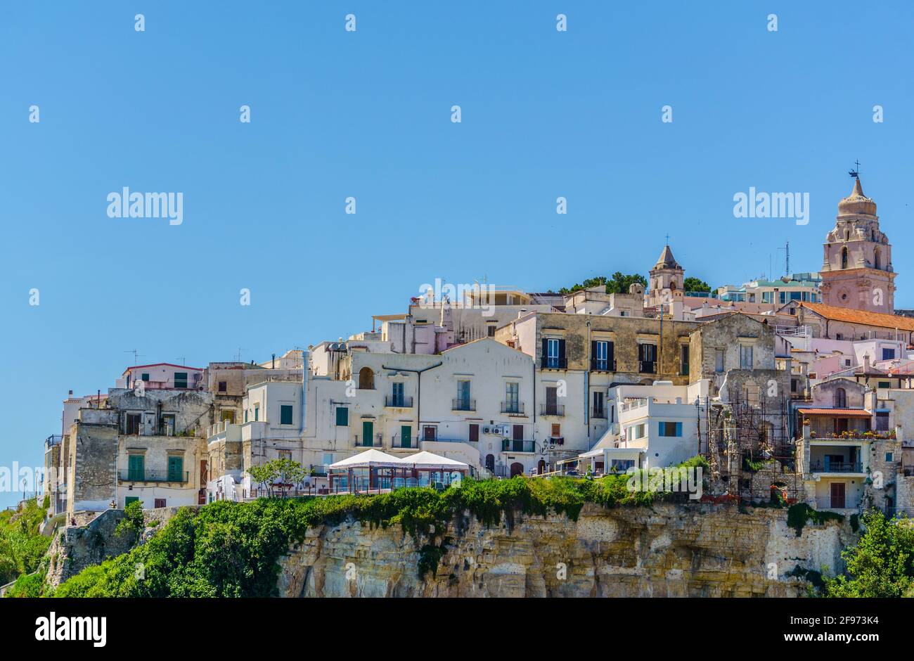 Old town of the Italian city Vieste Stock Photo - Alamy