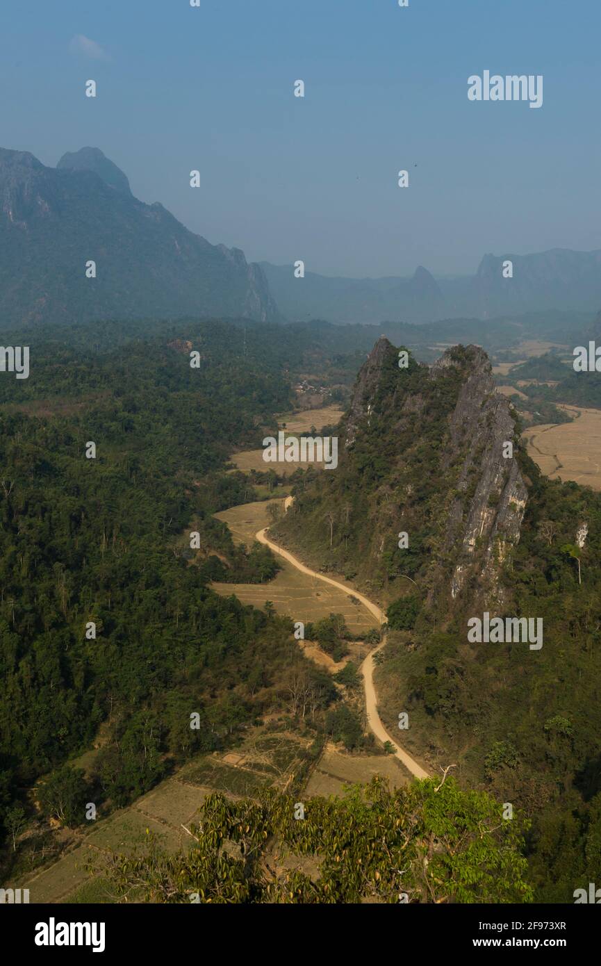 Karst geography hi-res stock photography and images - Alamy