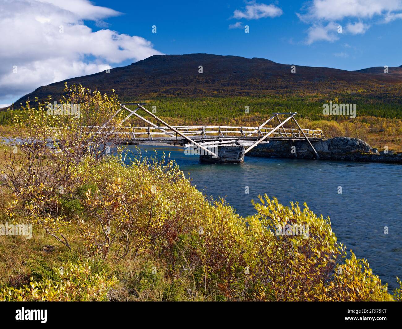 Europe, Norway, Oppland, Lom, Jotunheimen National Park, autumn ...