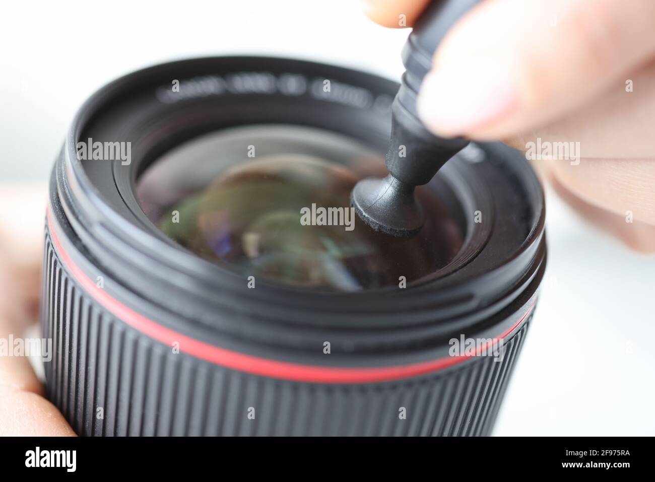 Lens adjustment hi-res stock photography and images - Alamy