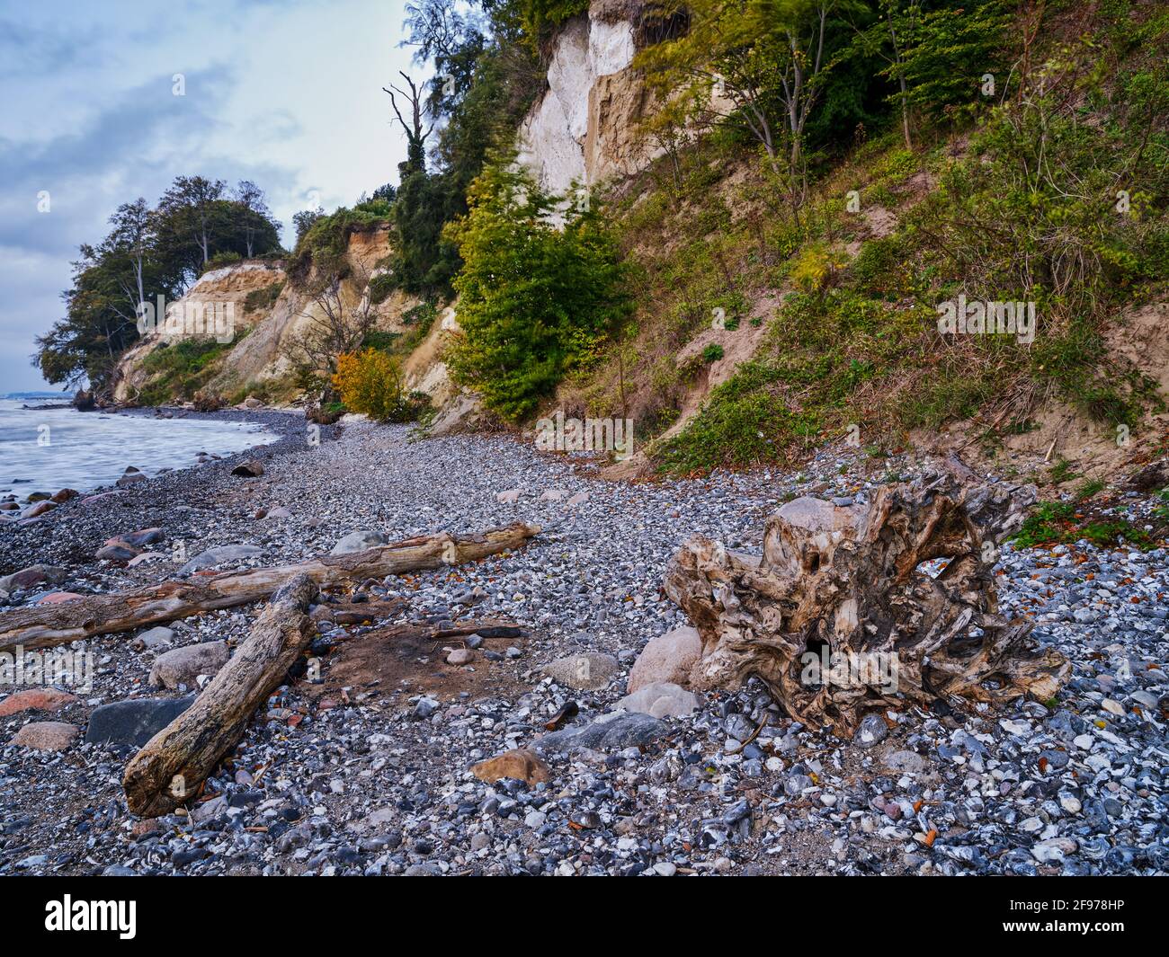 Surf on the chalk coast Stock Photo - Alamy