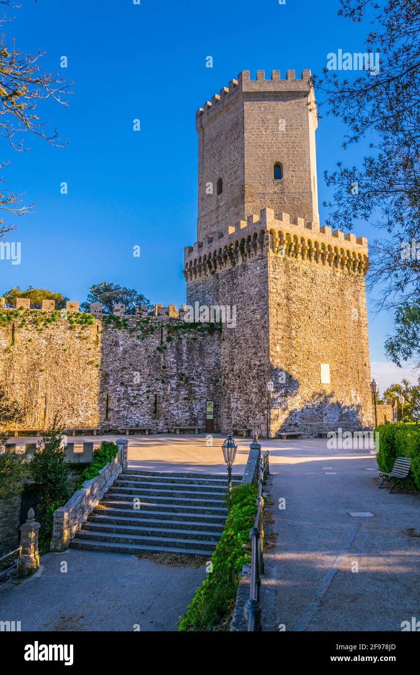 Castello di Venere in Erice, Sicily, Italy Stock Photo - Alamy