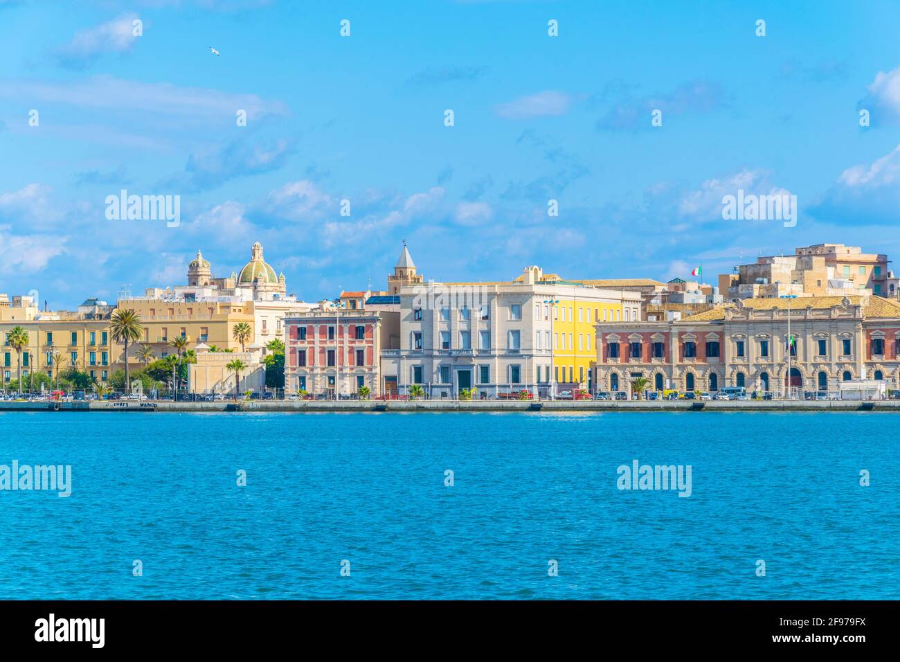 Trapani pier hi-res stock photography and images - Alamy