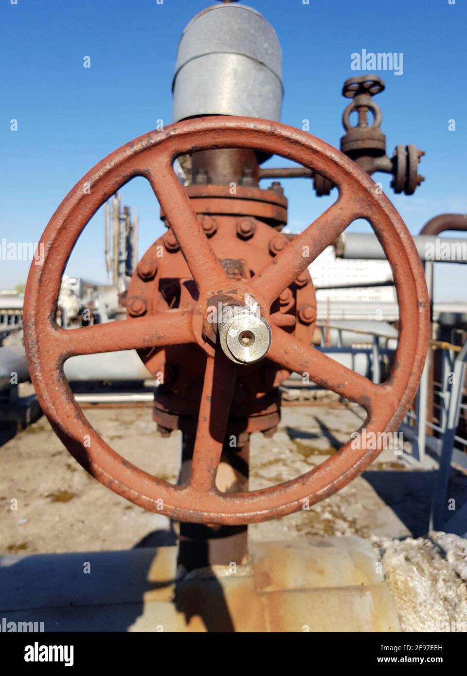 Stopcock valve hi-res stock photography and images - Alamy