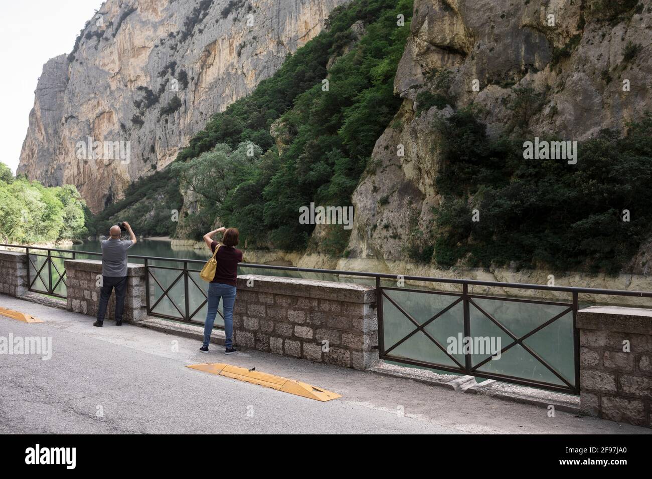 Furlo gorge state natural reserve hi-res stock photography and images ...
