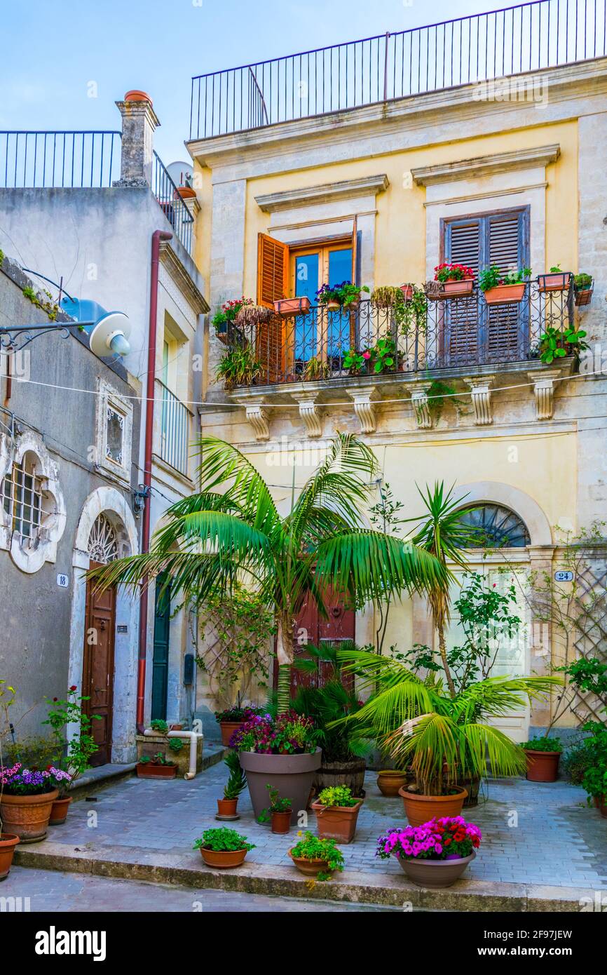 Ragusa sicily restaurant hi-res stock photography and images - Alamy