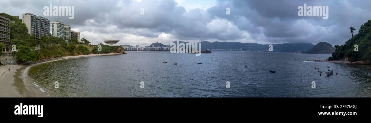 Panoramashot of the bay of Niteroi, Rio de Janeiro, Brazil with its ...