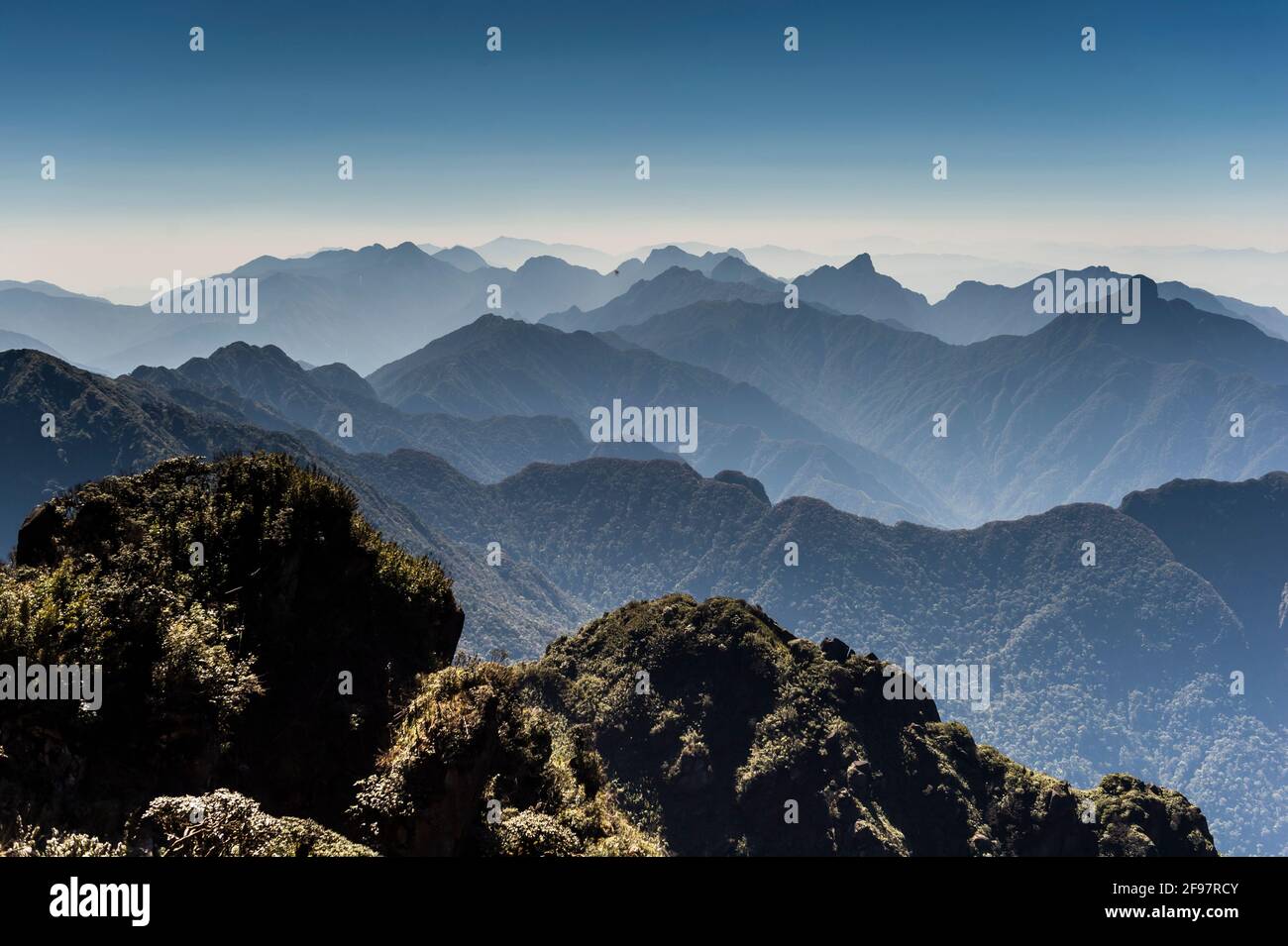 Vietnam, Sapa, scenes on Mount Fansipan Stock Photo - Alamy