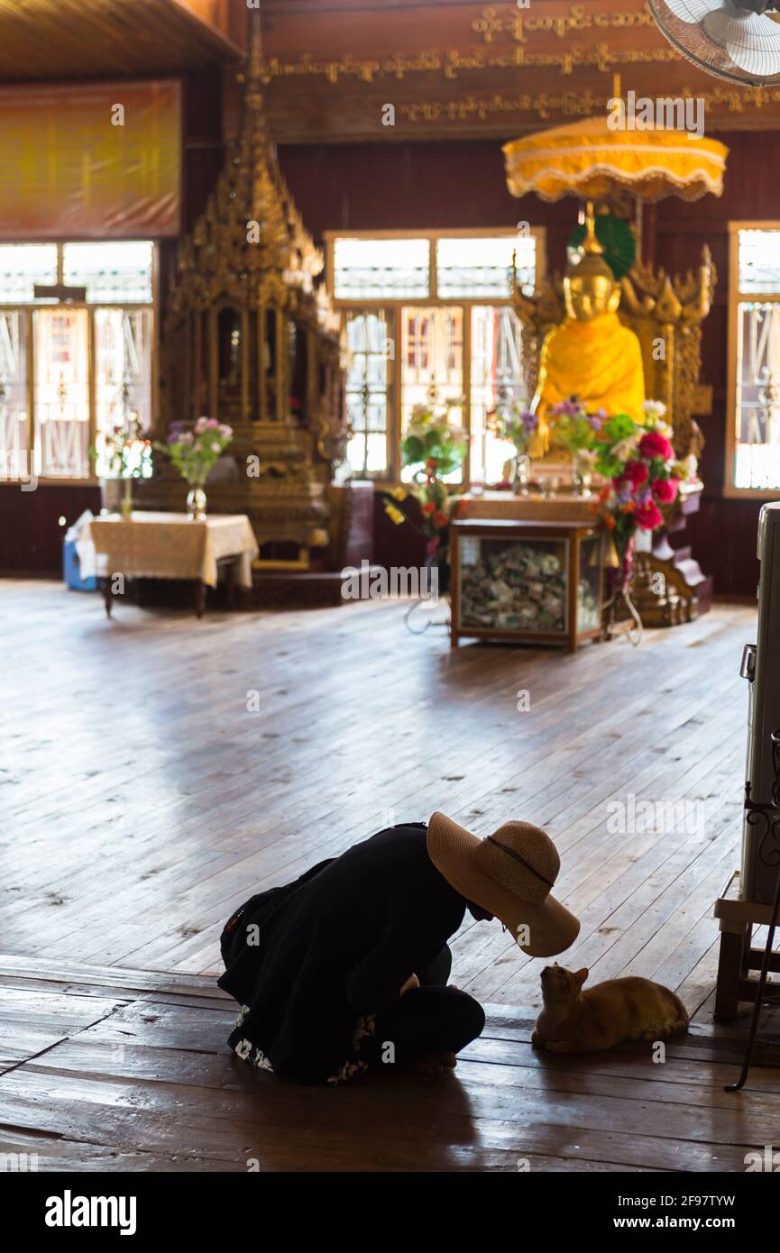 Myanmar, scenes at Inle Lake, the Nga Phe Chaung Monastery, believers ...