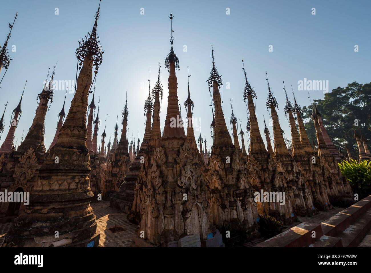 Myanmar, scenes at Inle Lake, in the Kakku pagoda forest Stock Photo ...