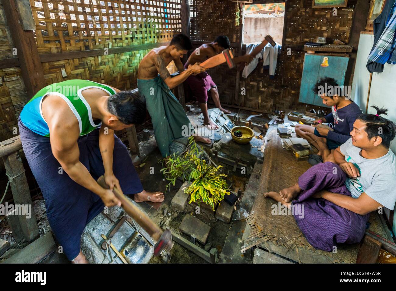 Myanmar, Mandalay, gold leaf production Stock Photo - Alamy
