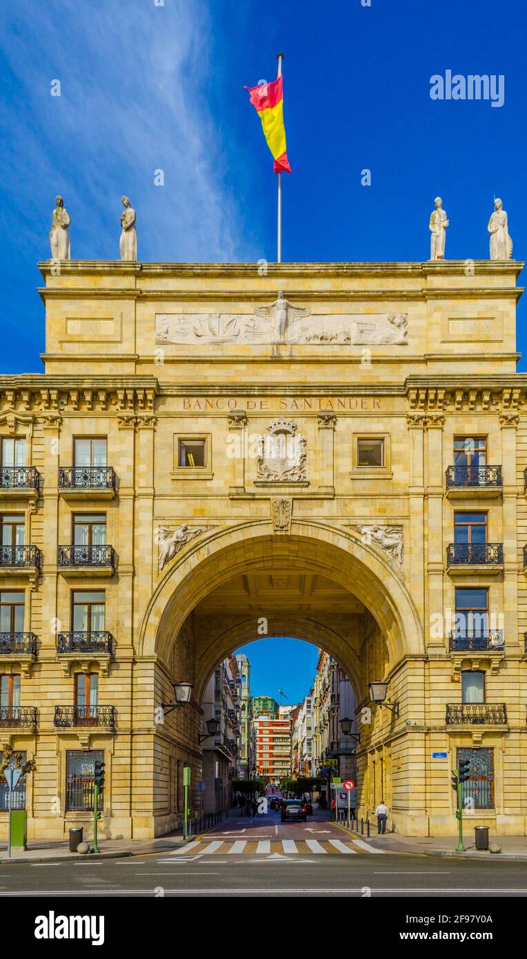 Banco santander headquarters hi-res stock photography and images - Alamy