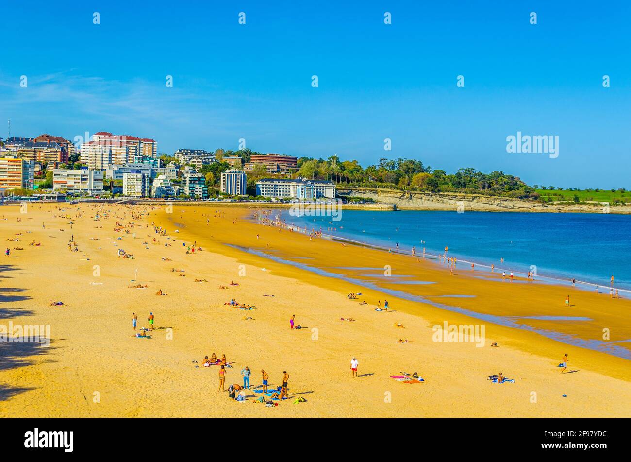 View of a beach in the spanish city Santander Stock Photo - Alamy