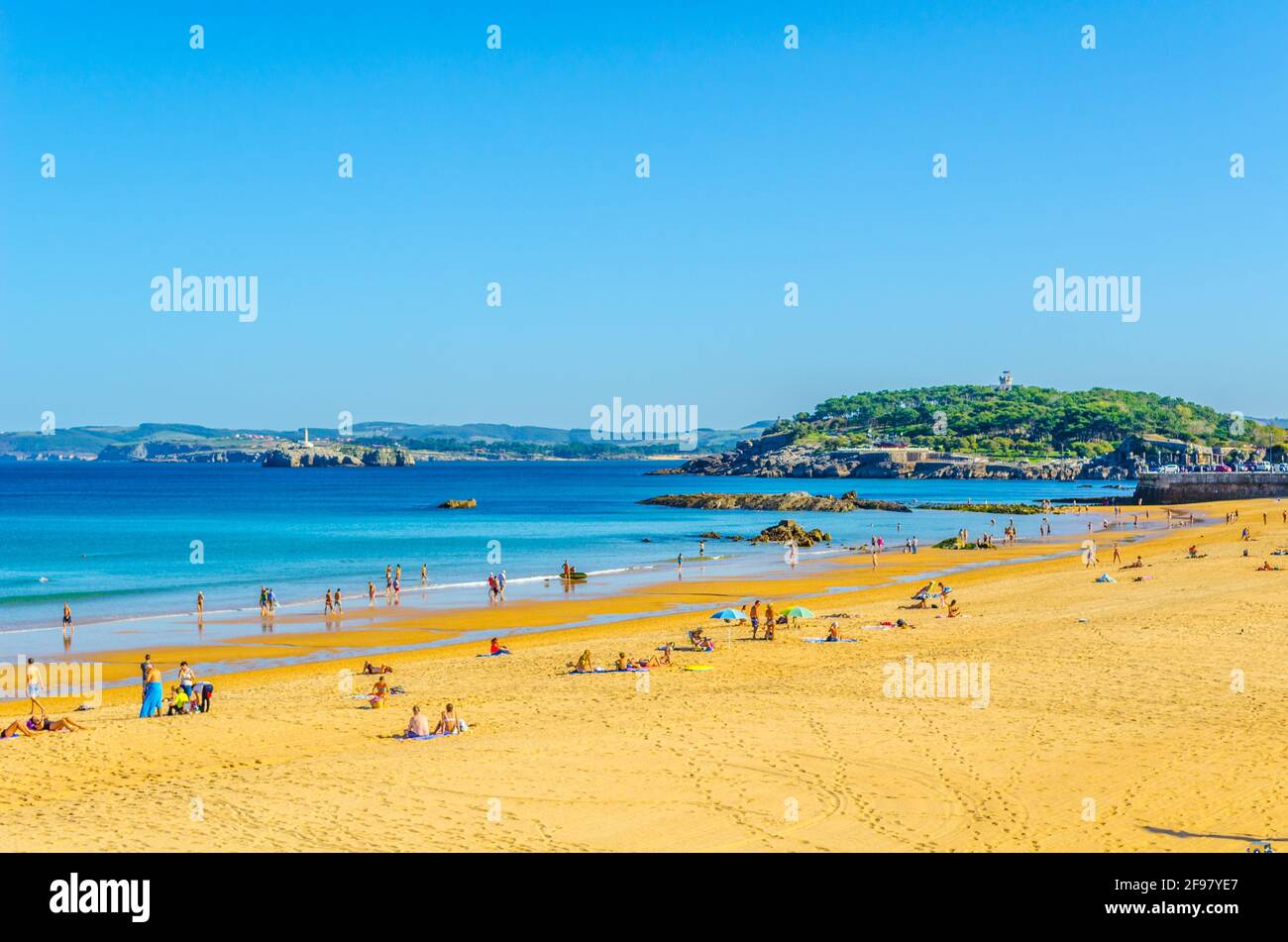 View of a beach in the spanish city Santander Stock Photo - Alamy