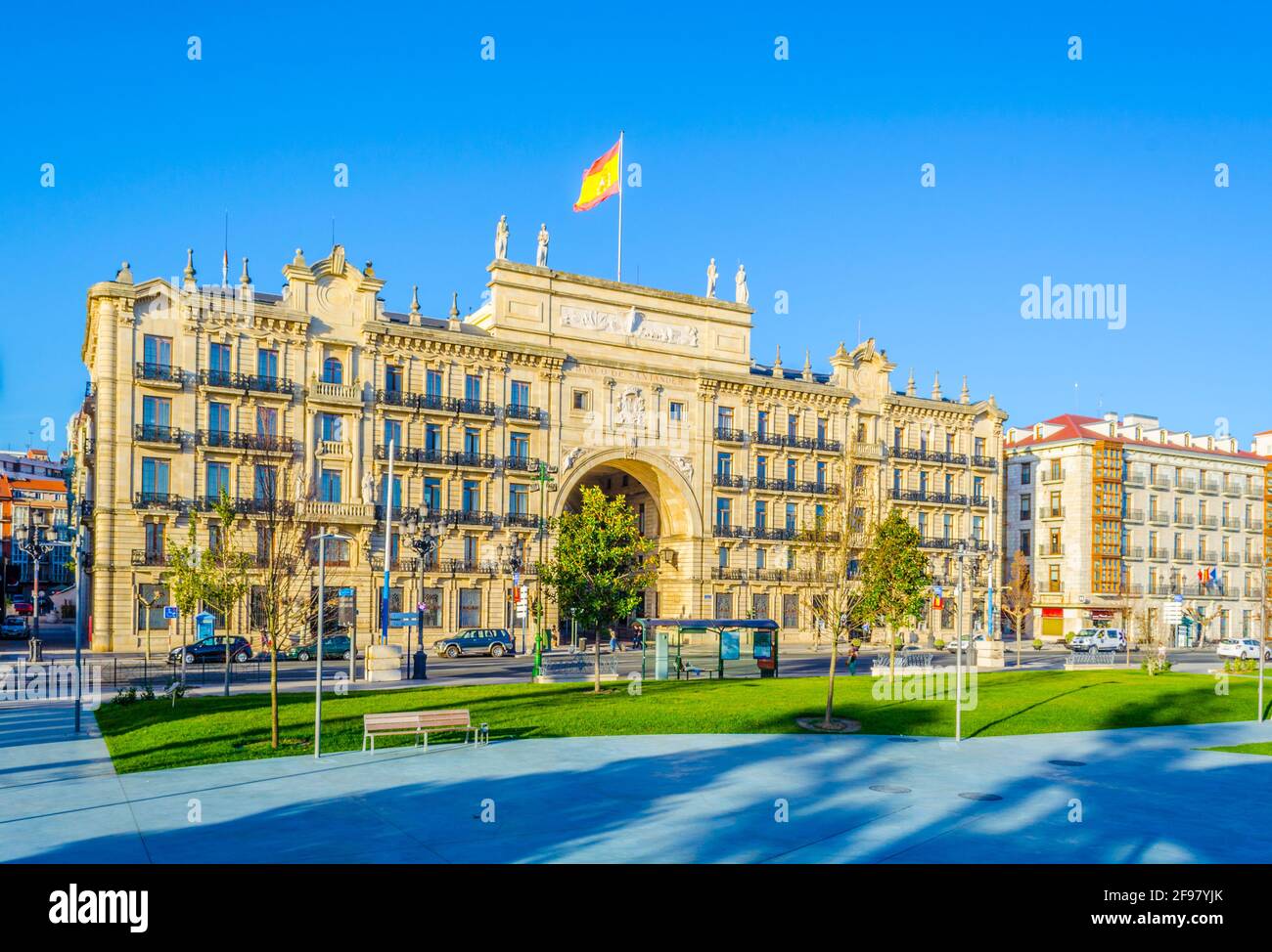 Banco de santander facade hi-res stock photography and images - Alamy