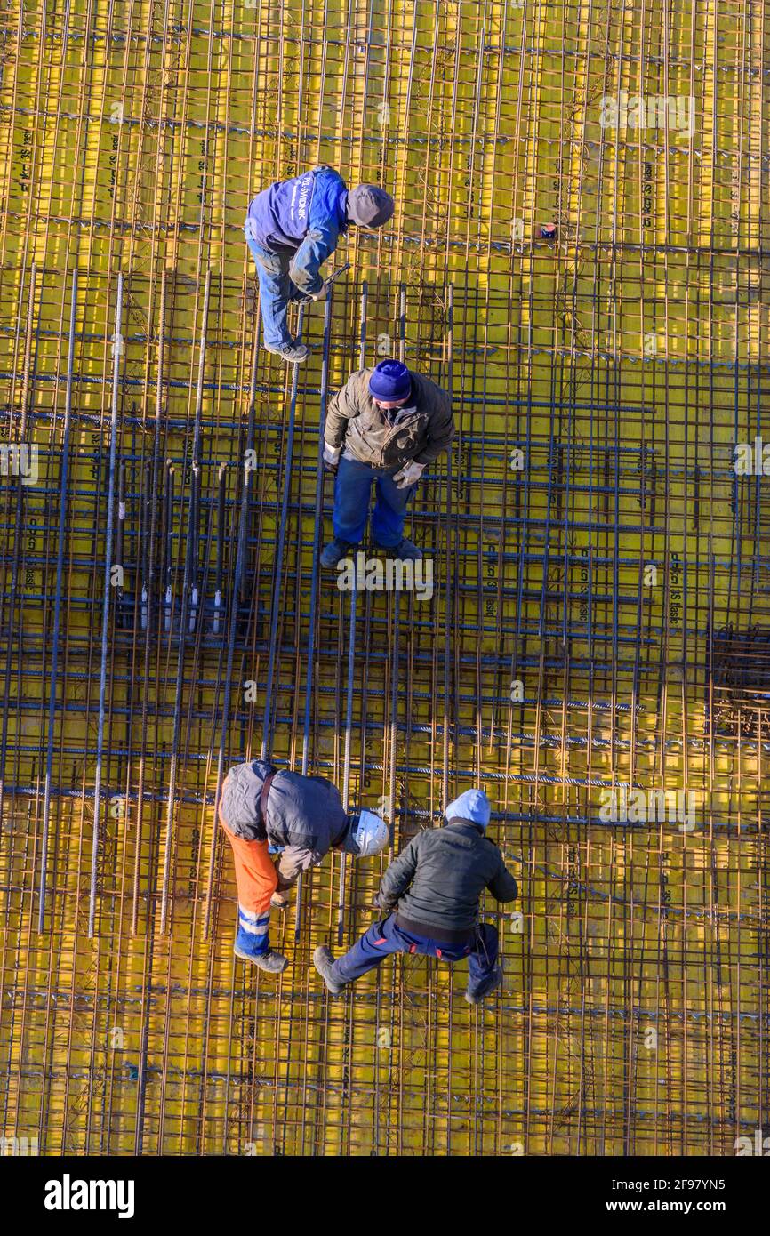 Install reinforcement braiding hi-res stock photography and images - Alamy