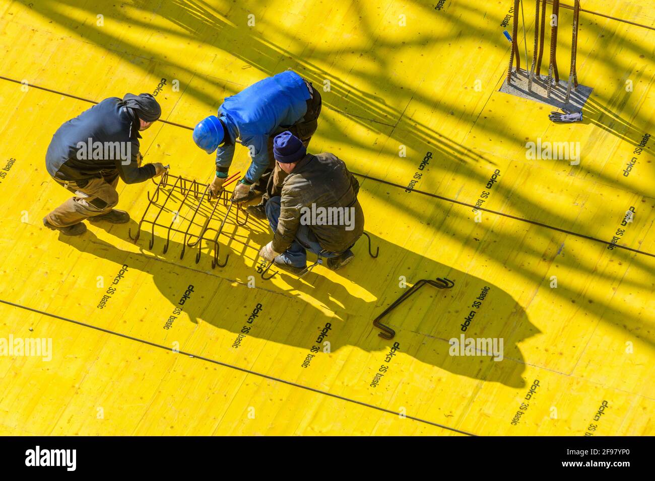 Install reinforcement braiding hi-res stock photography and images - Alamy