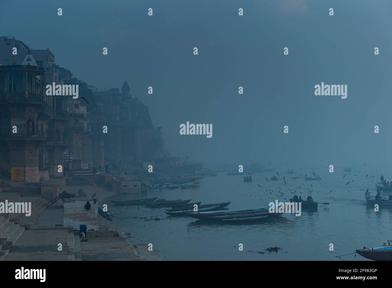 Varanasi ghats view hi-res stock photography and images - Alamy