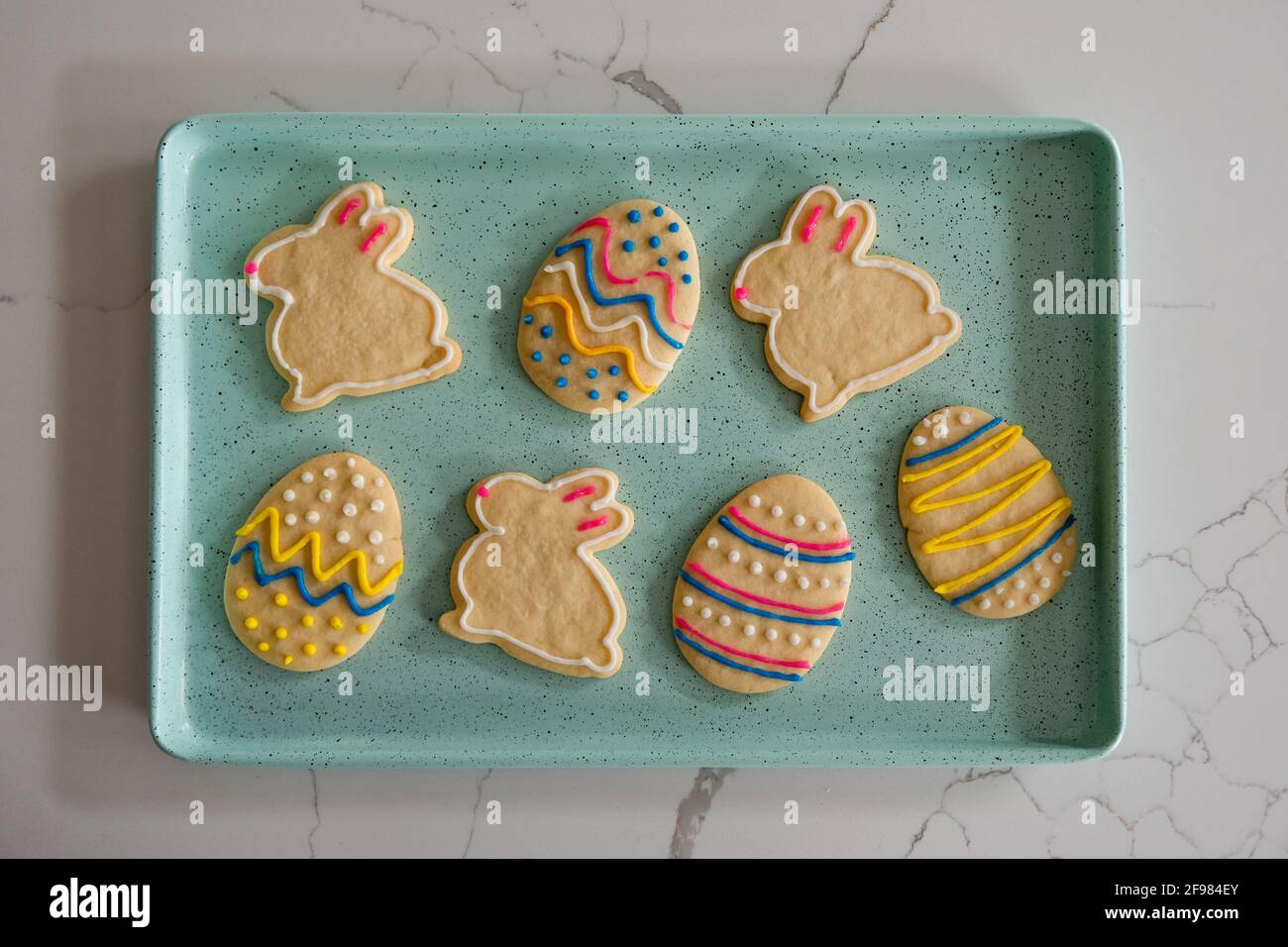 Egg shaped dish hi-res stock photography and images - Alamy