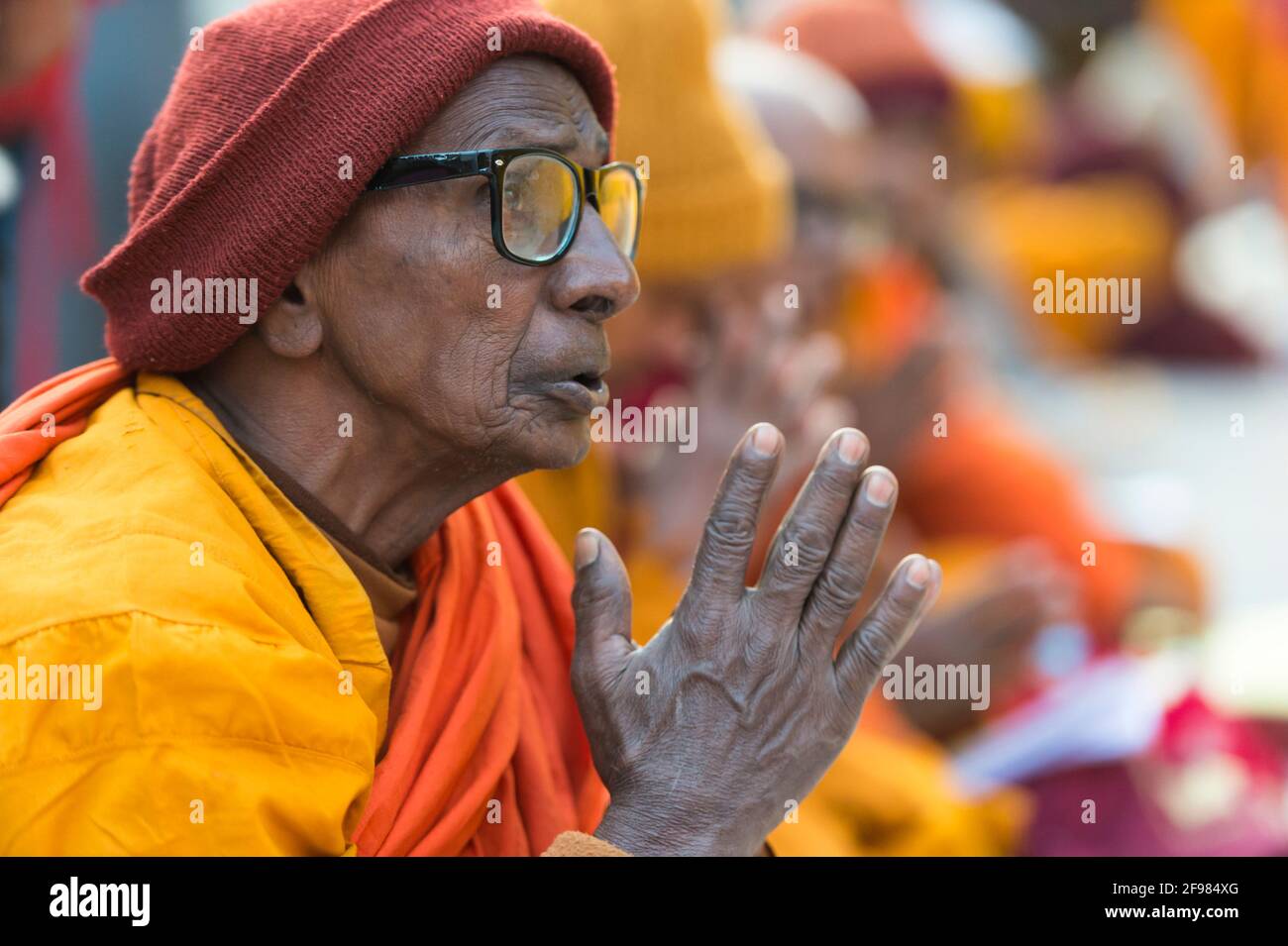 Mendicant buddhist monk hi-res stock photography and images - Alamy