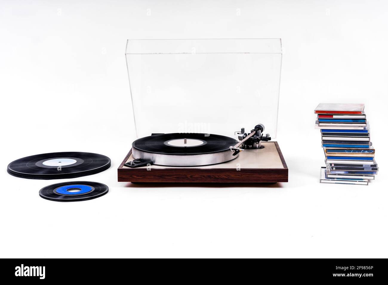 Record player next to vinyl records and compact disc Stock Photo - Alamy
