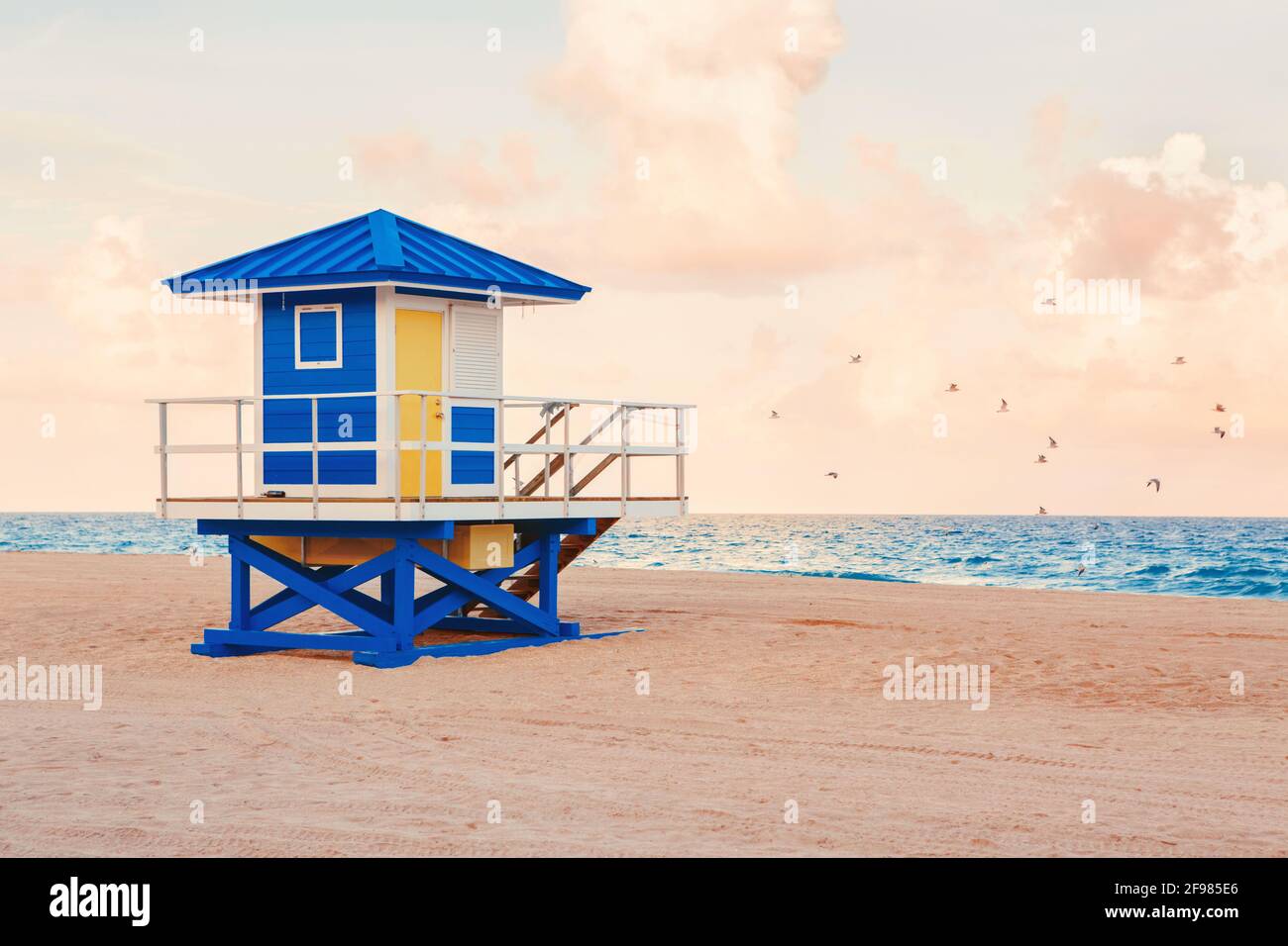 Empty landscape with copyspace hi-res stock photography and images - Alamy