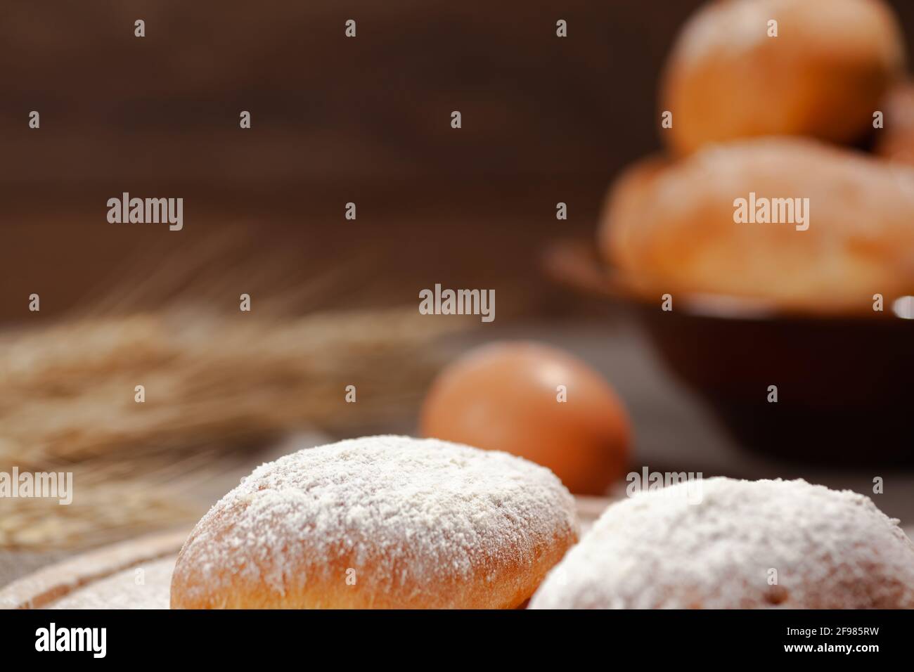 Dark pastry hi-res stock photography and images - Alamy