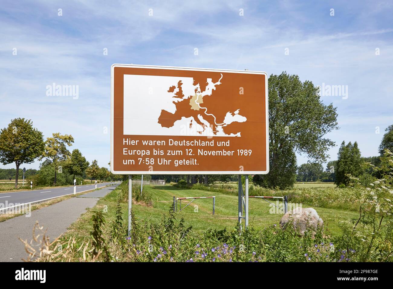 Germany sign border hi-res stock photography and images - Alamy