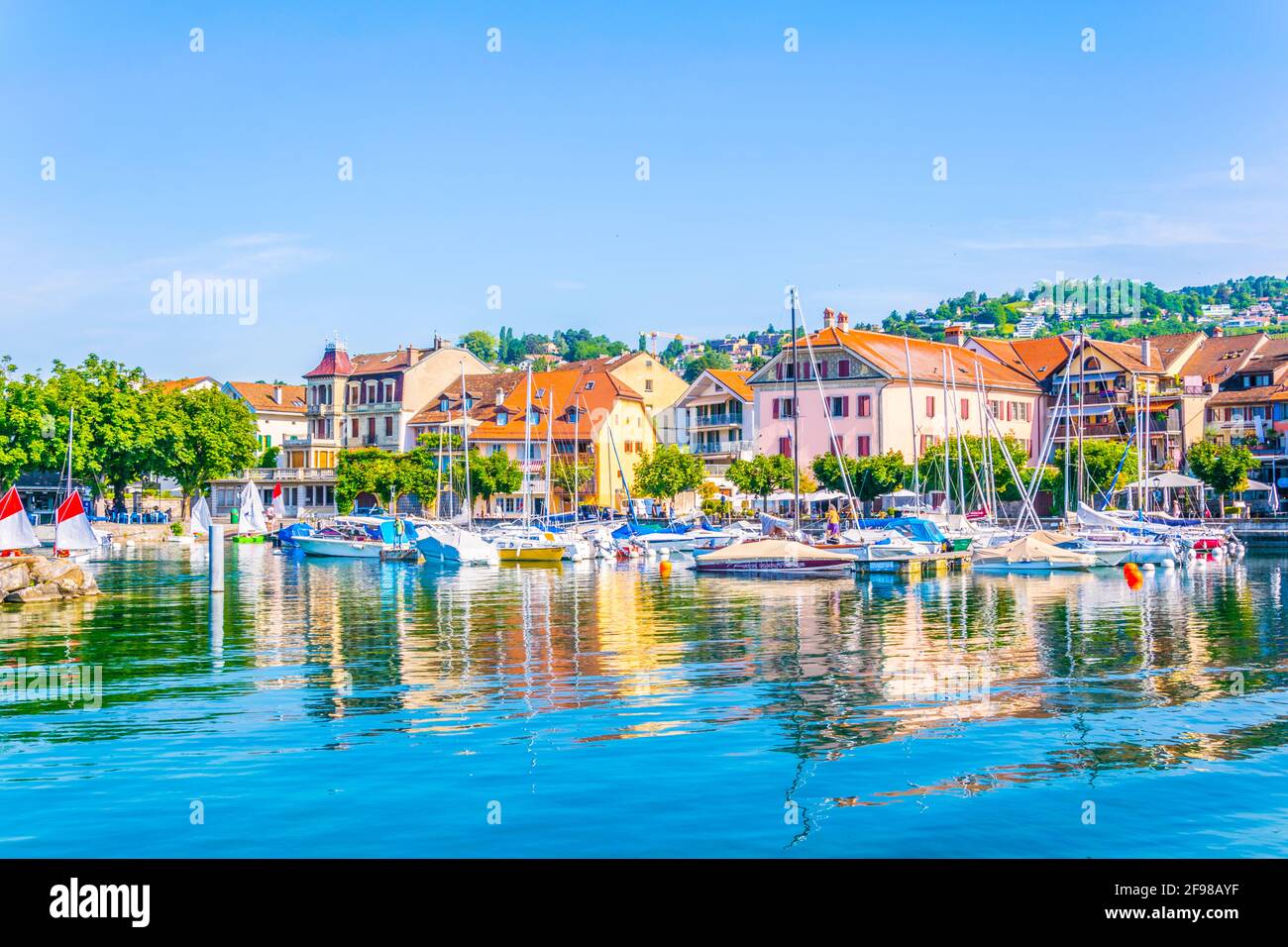 Lutry village hi-res stock photography and images - Alamy
