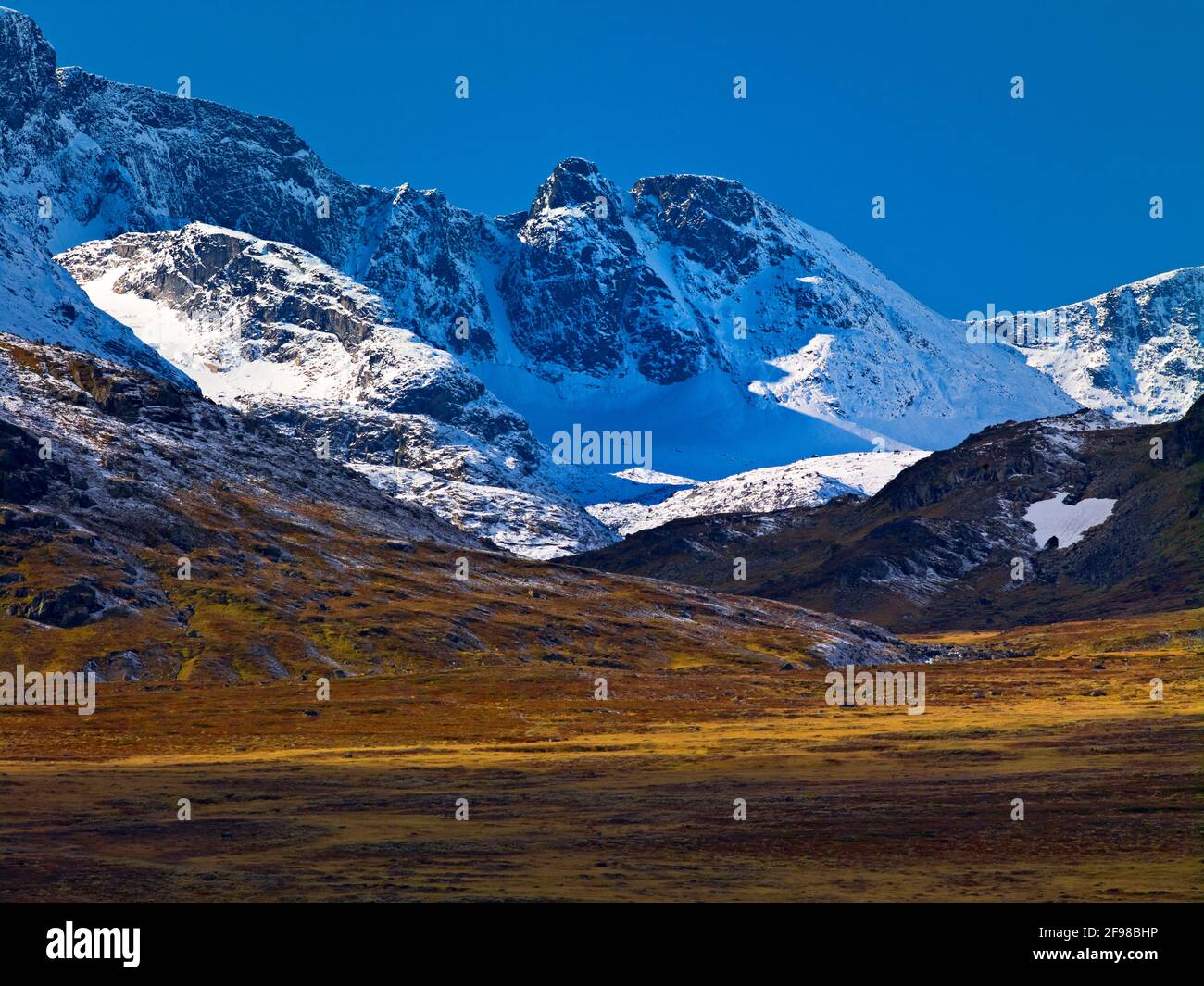 Jotunheimen mountains hi-res stock photography and images - Alamy