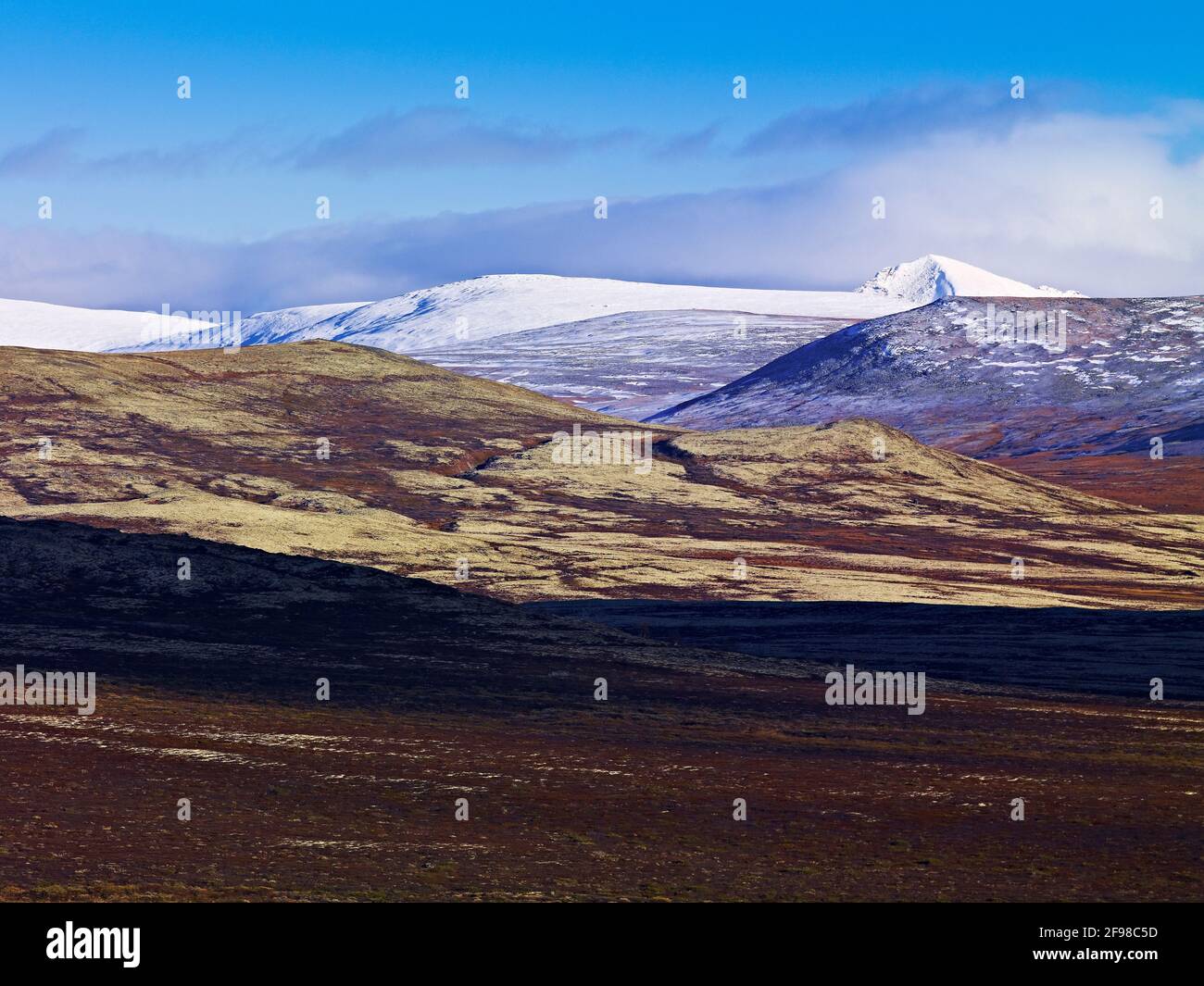 Europe, Norway, Oppland, Rondane National Park, snow-capped mountain ...