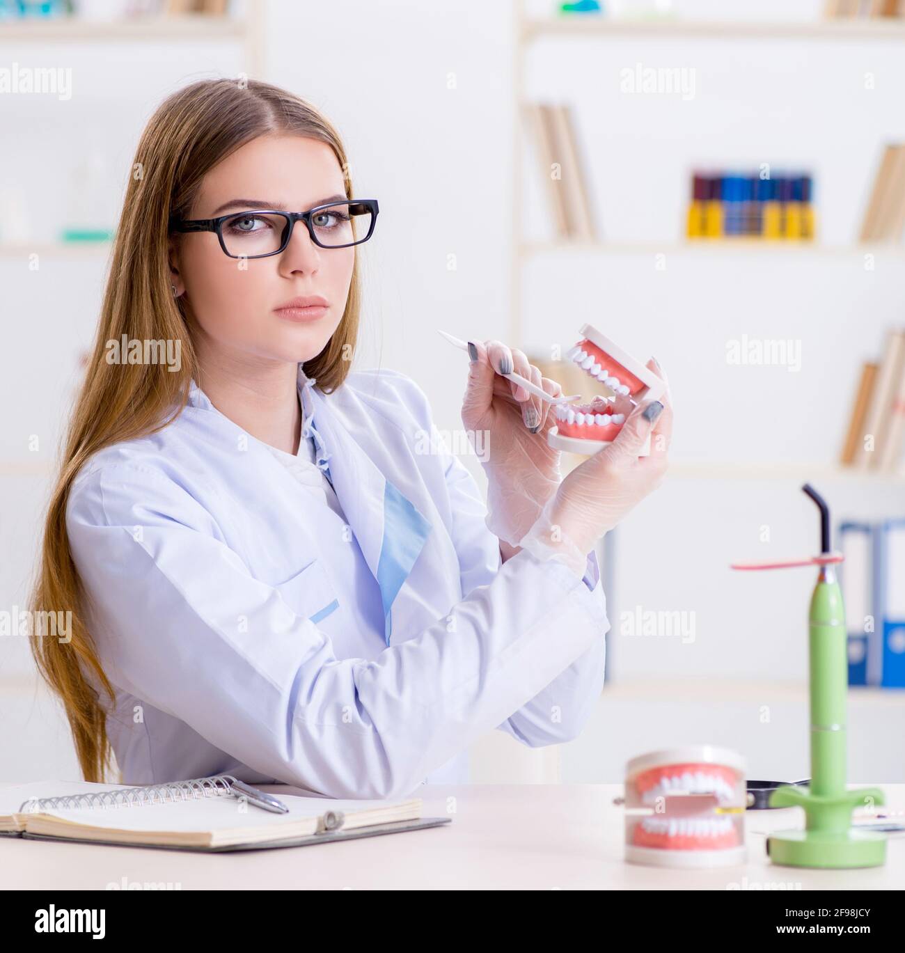 The dentistry student practicing skills in classroom Stock Photo - Alamy