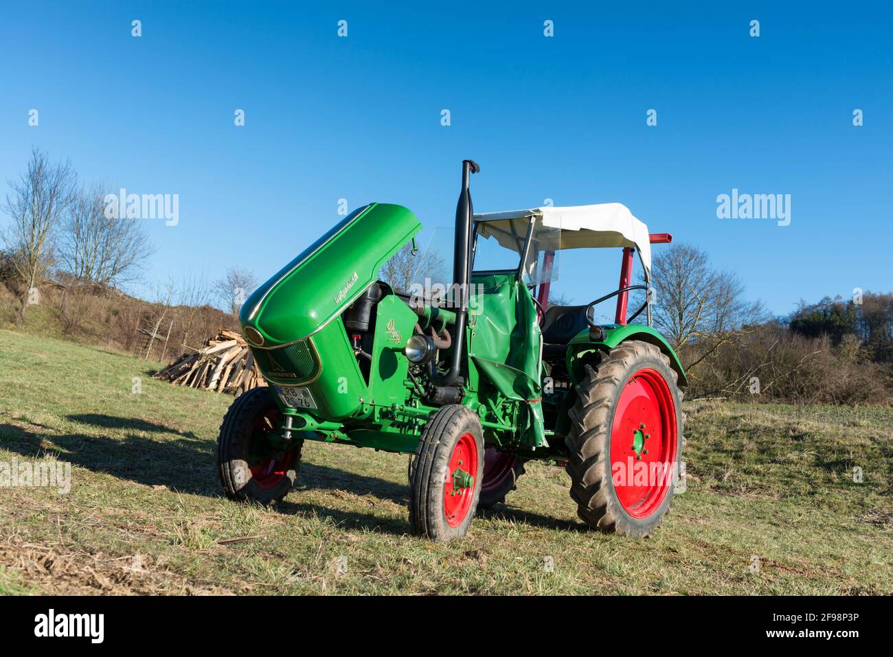 Deutz d 40 l tractor hi-res stock photography and images - Alamy