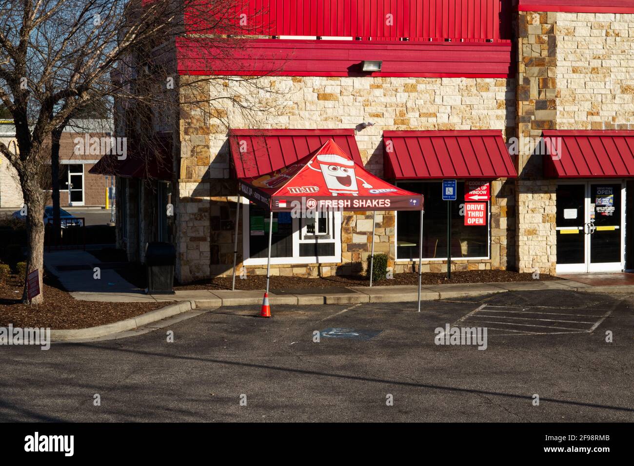 Columbia County, Ga USA - 02 24 21: Cook Out fast food restaurant tent ...