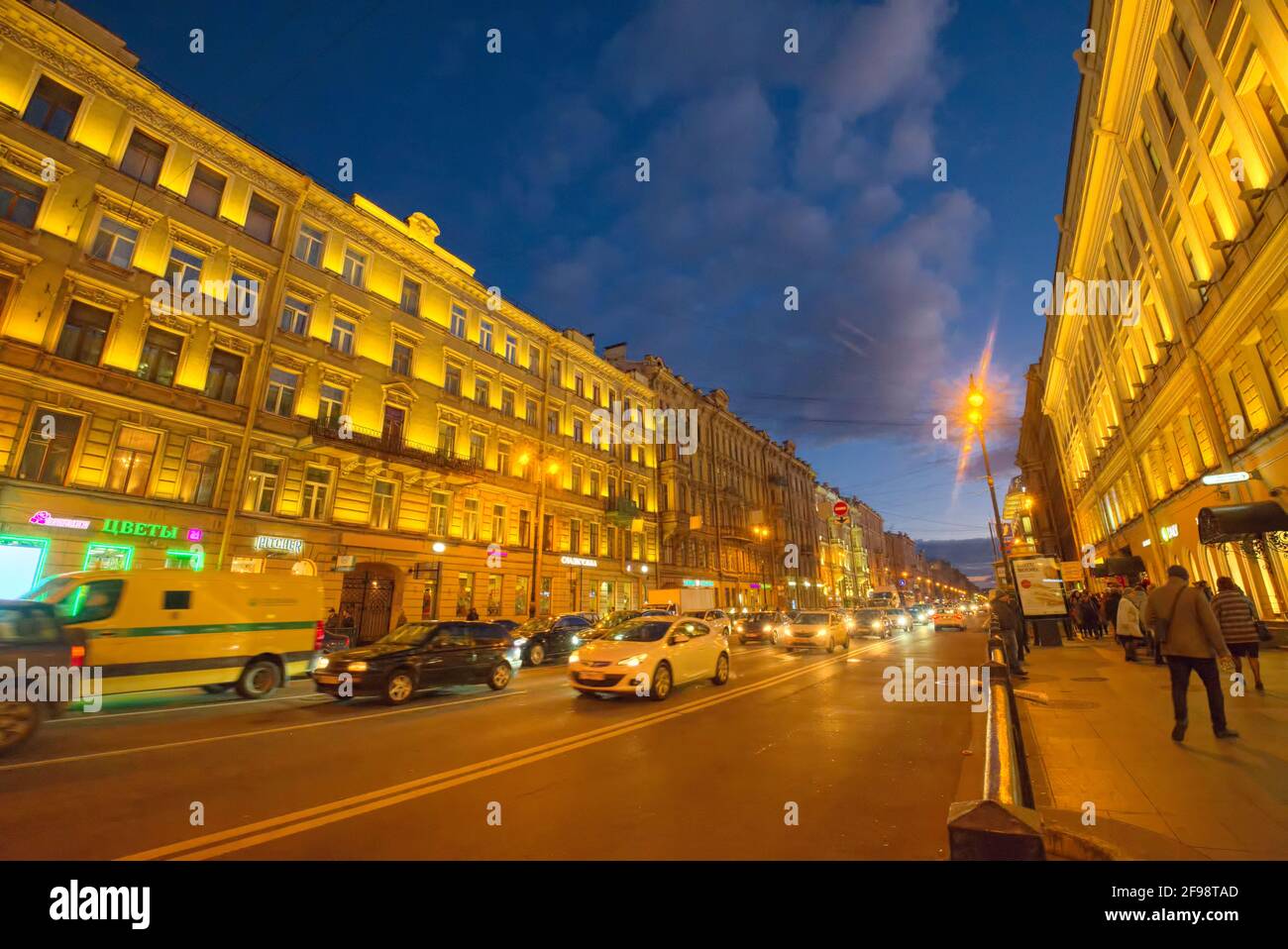 St Petersburg busy street at Dusk Taken@StPetersburg, Moscow, Russia ...