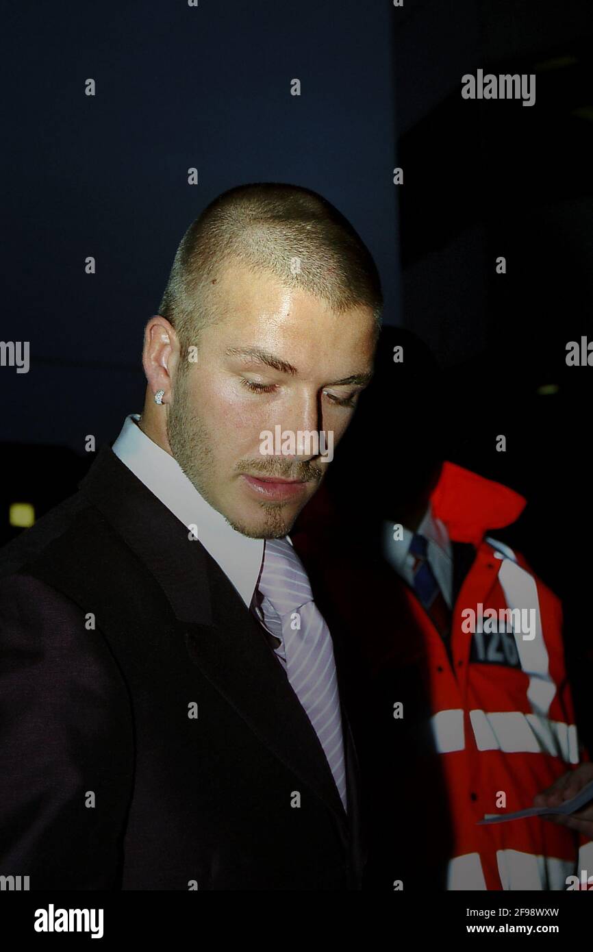 David beckham manchester united 2000 hi-res stock photography and ...