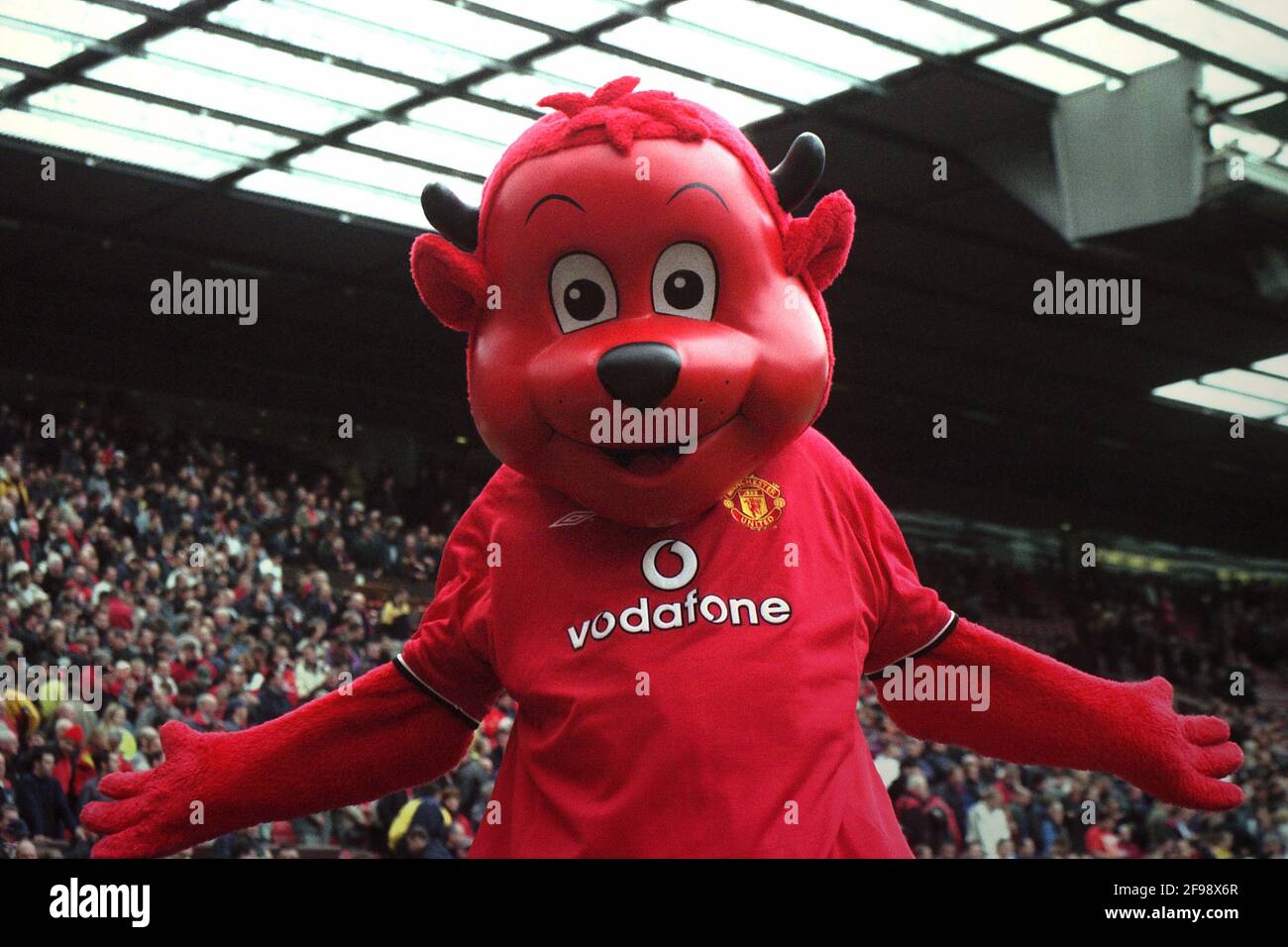 Manchester united mascot hi-res stock photography and images - Alamy