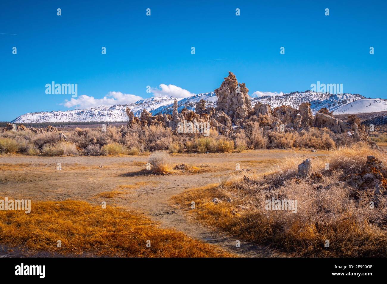 Tufa columns hi-res stock photography and images - Alamy