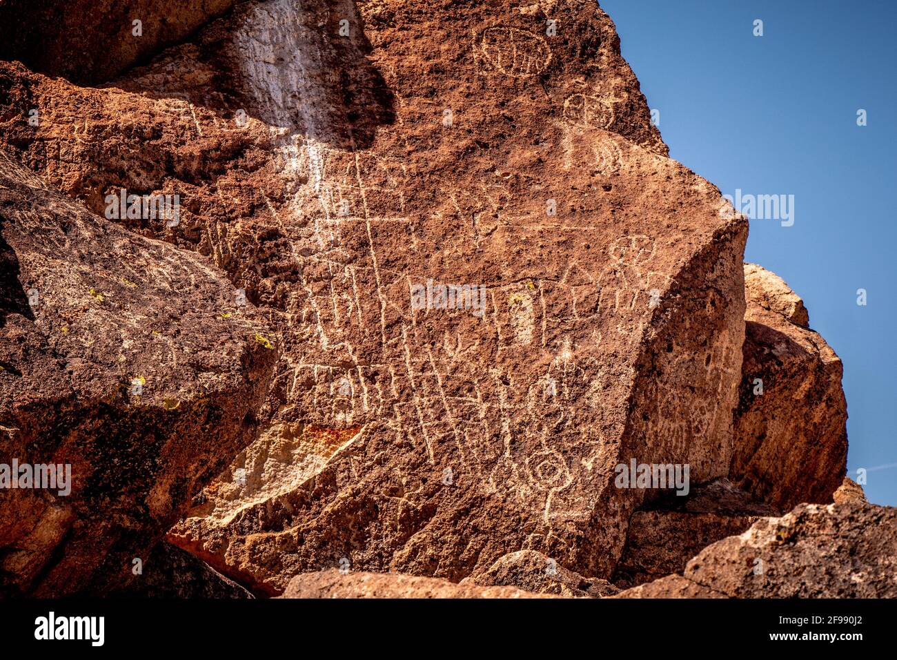 Ancient Petroglyphs at Chalfant Valley in the Eastern Sierra - travel ...