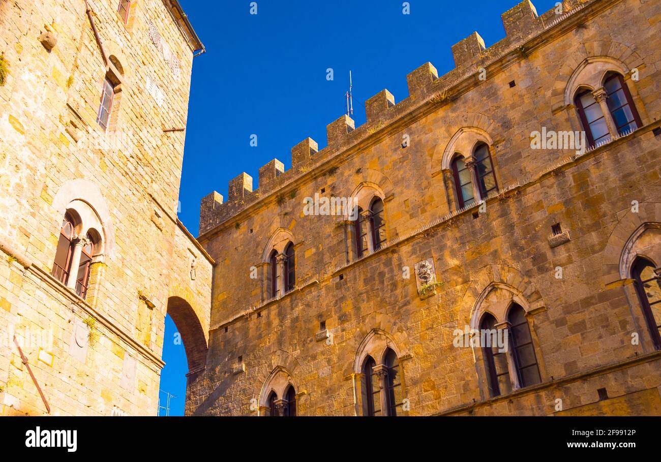 Beautiful ancient buildings hi-res stock photography and images - Alamy