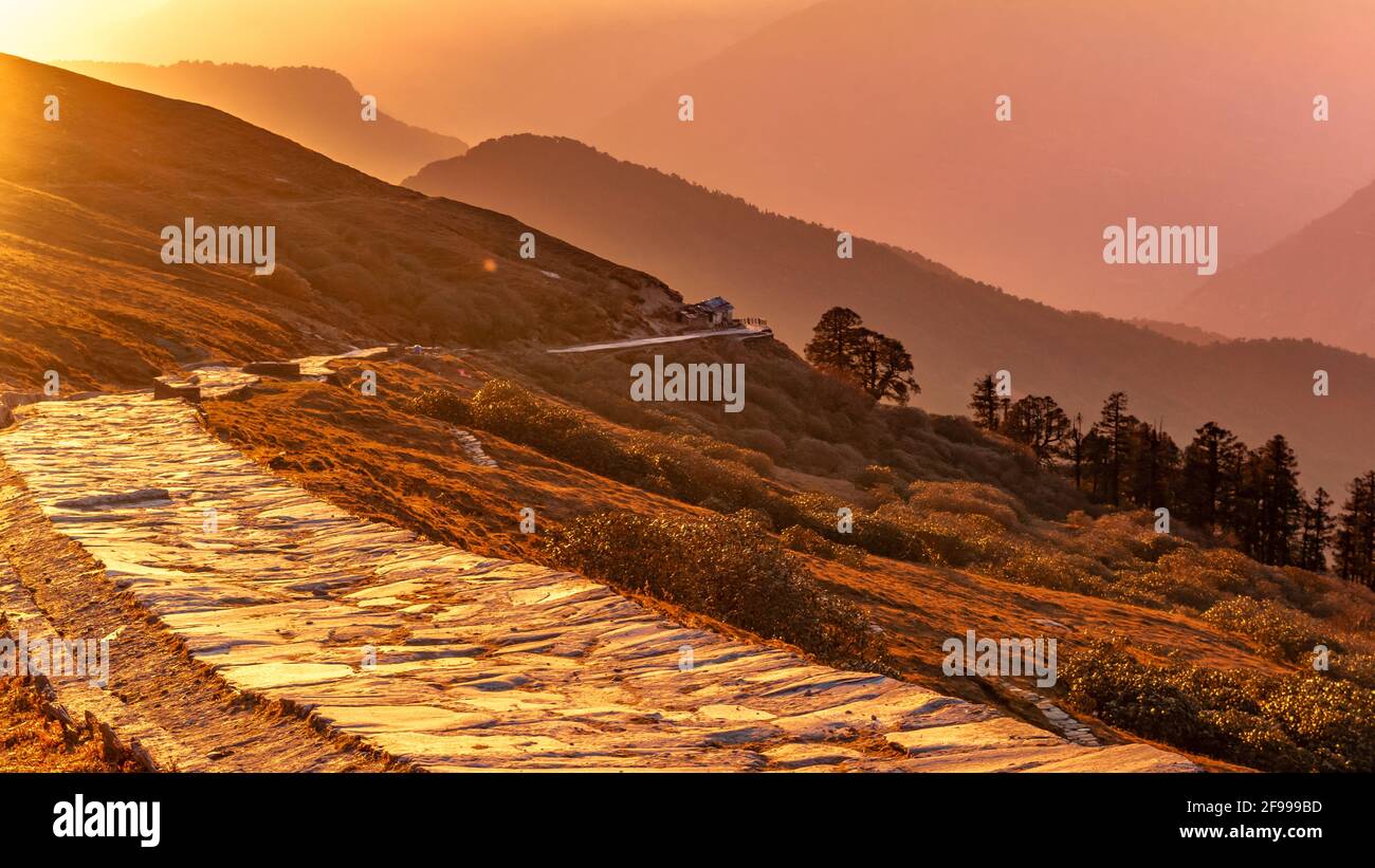 Chopta road hi-res stock photography and images - Alamy