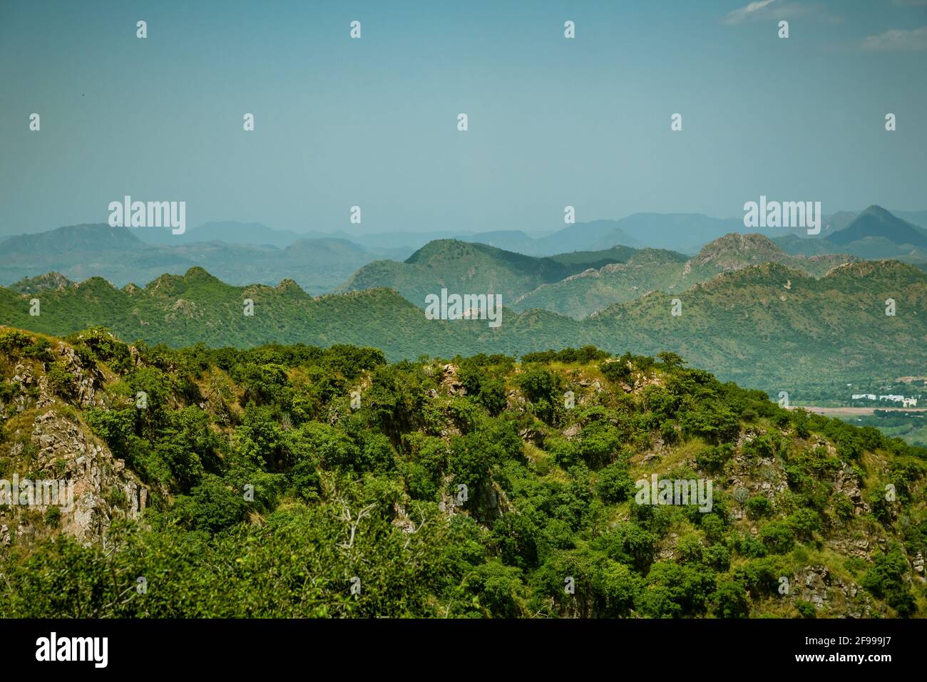 Aravalli range delhi hi-res stock photography and images - Alamy