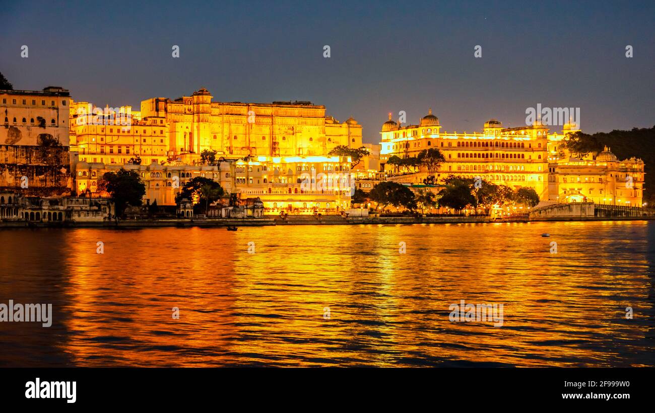 Udaipur jagmandir palace hi-res stock photography and images - Alamy
