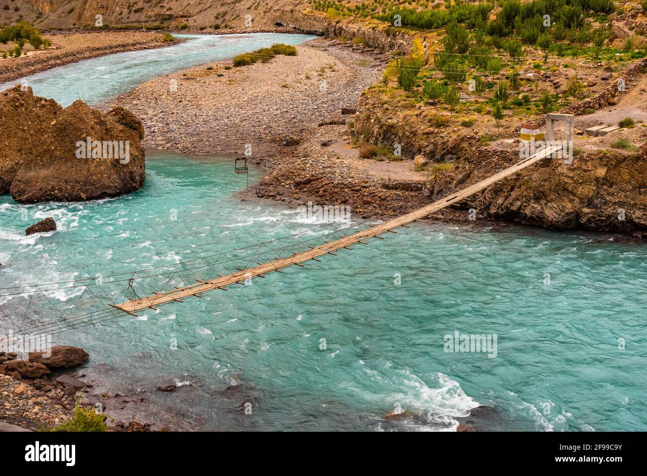 Beautiful landscape of Spiti river valley in Lahaul Spiti region ...