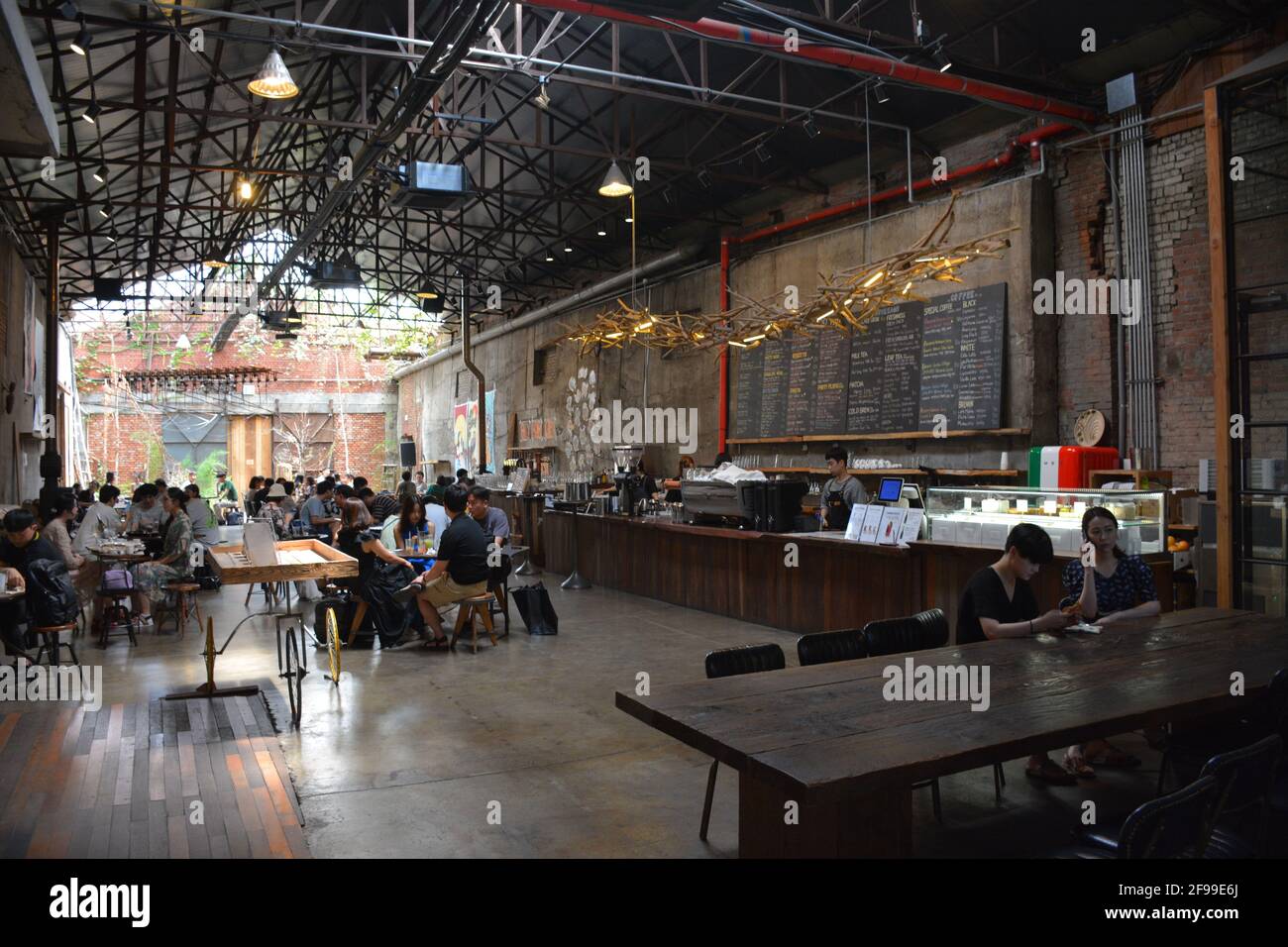 The interior of Daelim Changgo warehouse cafe in Seongsu (Seongsu-don ...