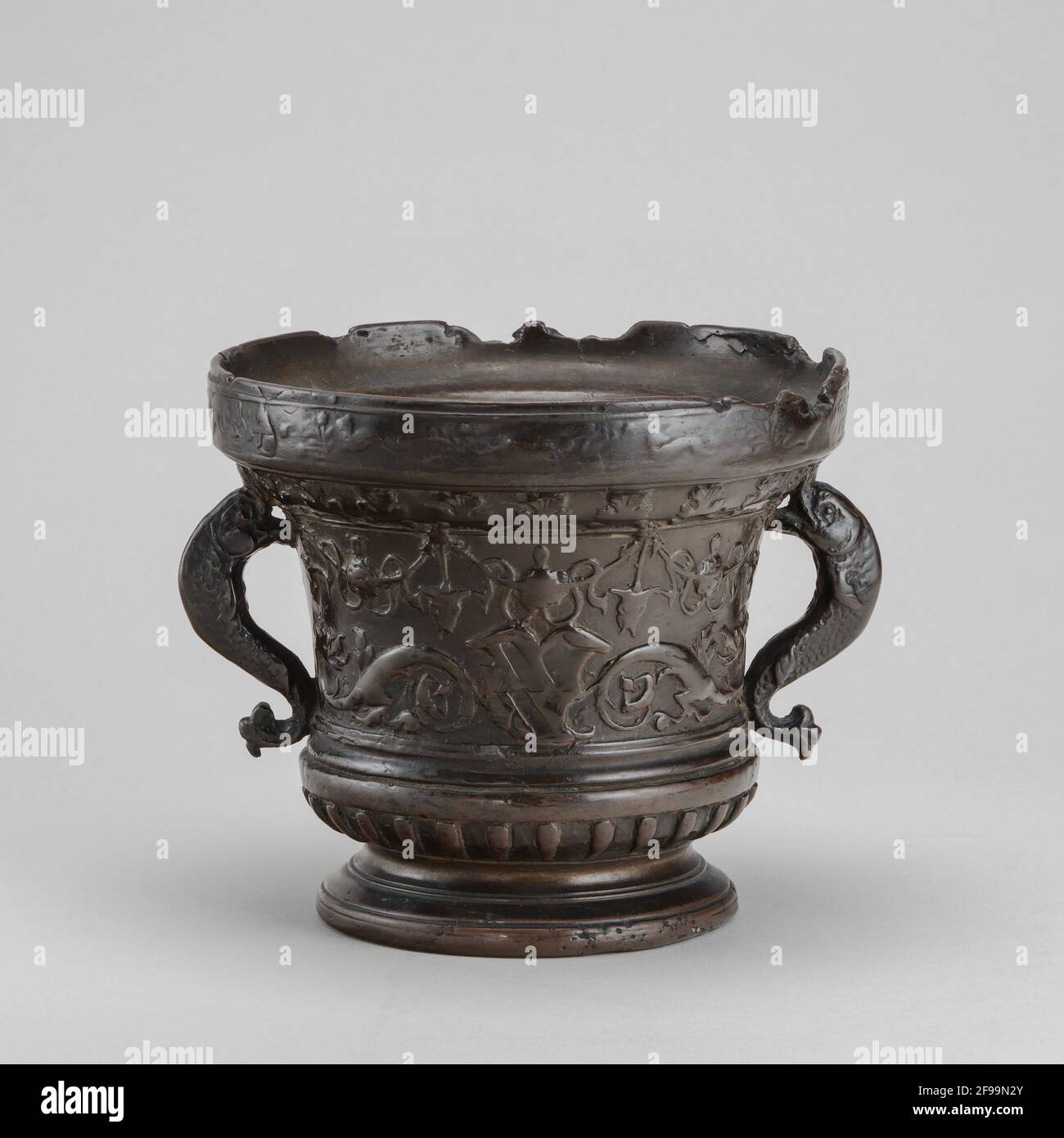 Dolphin handles hi-res stock photography and images - Alamy