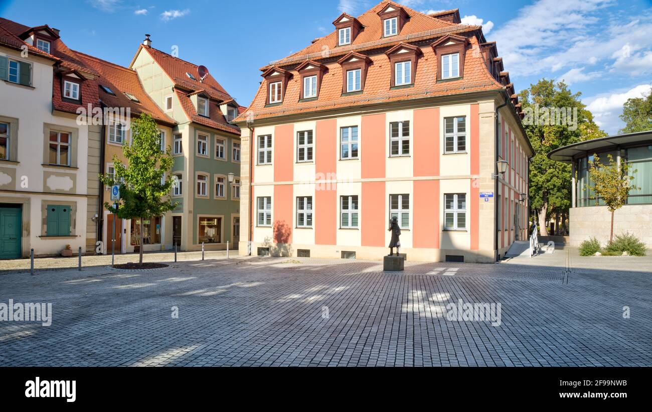 Statue, ETA Hoffmann, Theaterplatz, house facade, facade, architecture ...