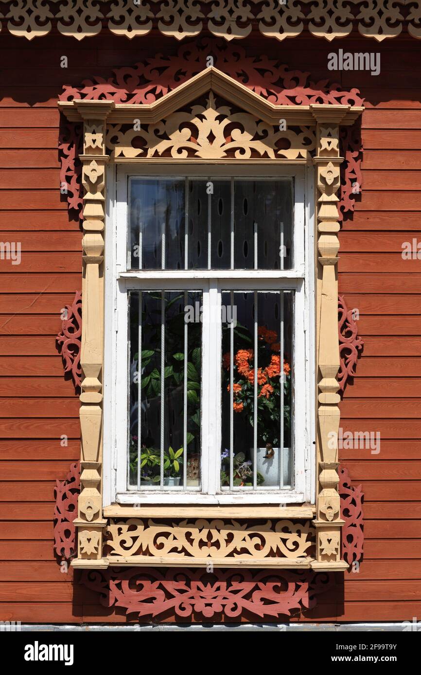 Tipical window of russian wooden house, Kolomna Kremlin, Russia Stock ...